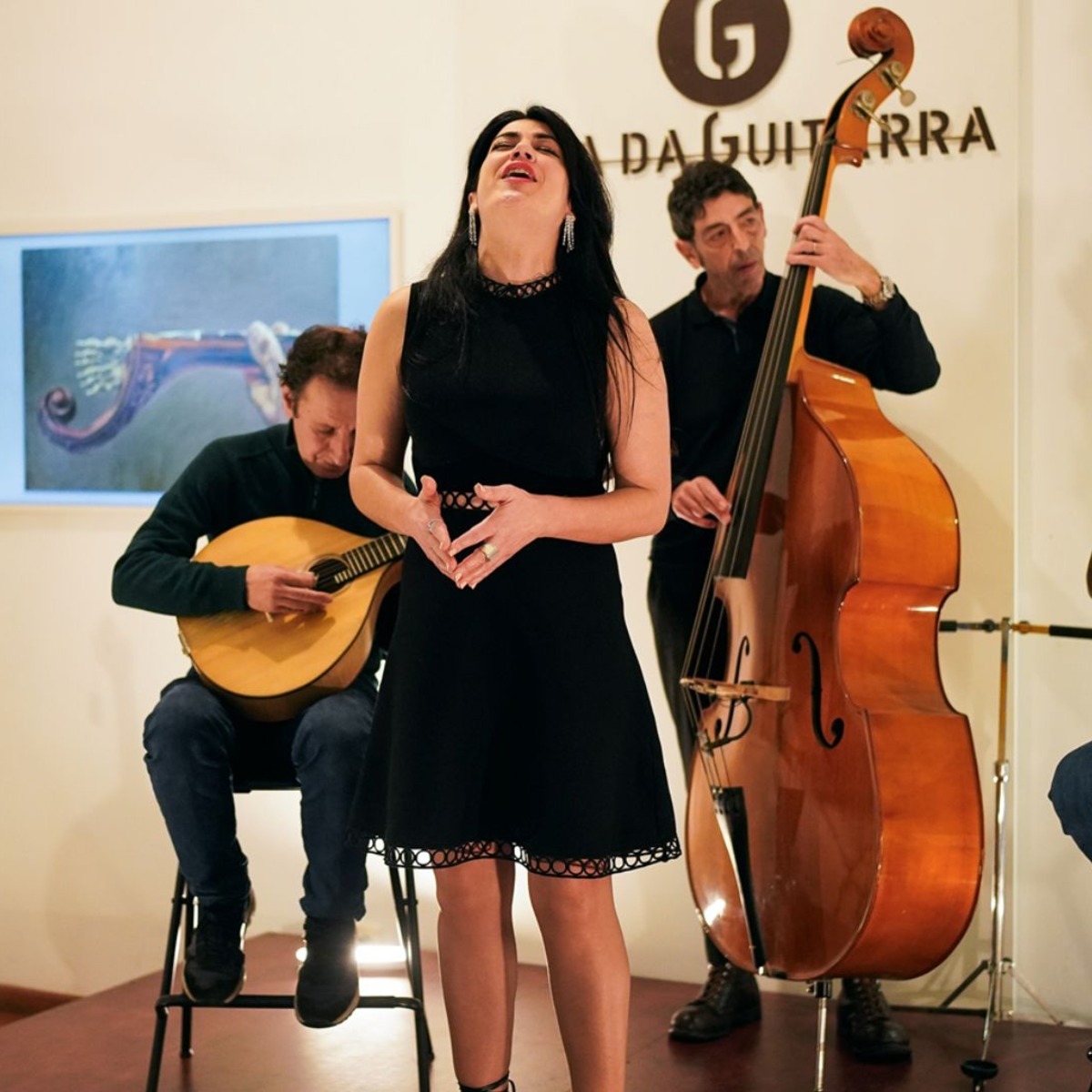 Fado Show in Porto with Port Wine | Cooltour Oporto Partner